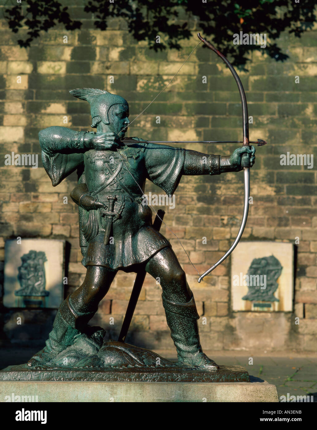Robin Hood Statue, Nottingham, Nottinghamshire, England Stock Photo - Alamy