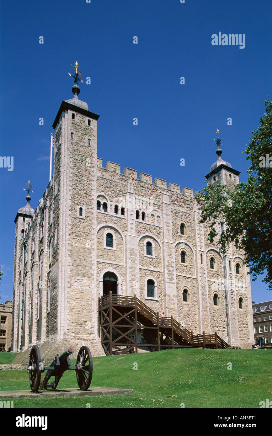 Tower of London / The White Tower, London, England Stock Photo - Alamy
