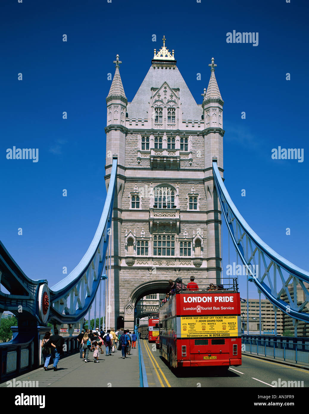 Tower Bridge & Doubledecker Bus, London, England Stock Photo - Alamy