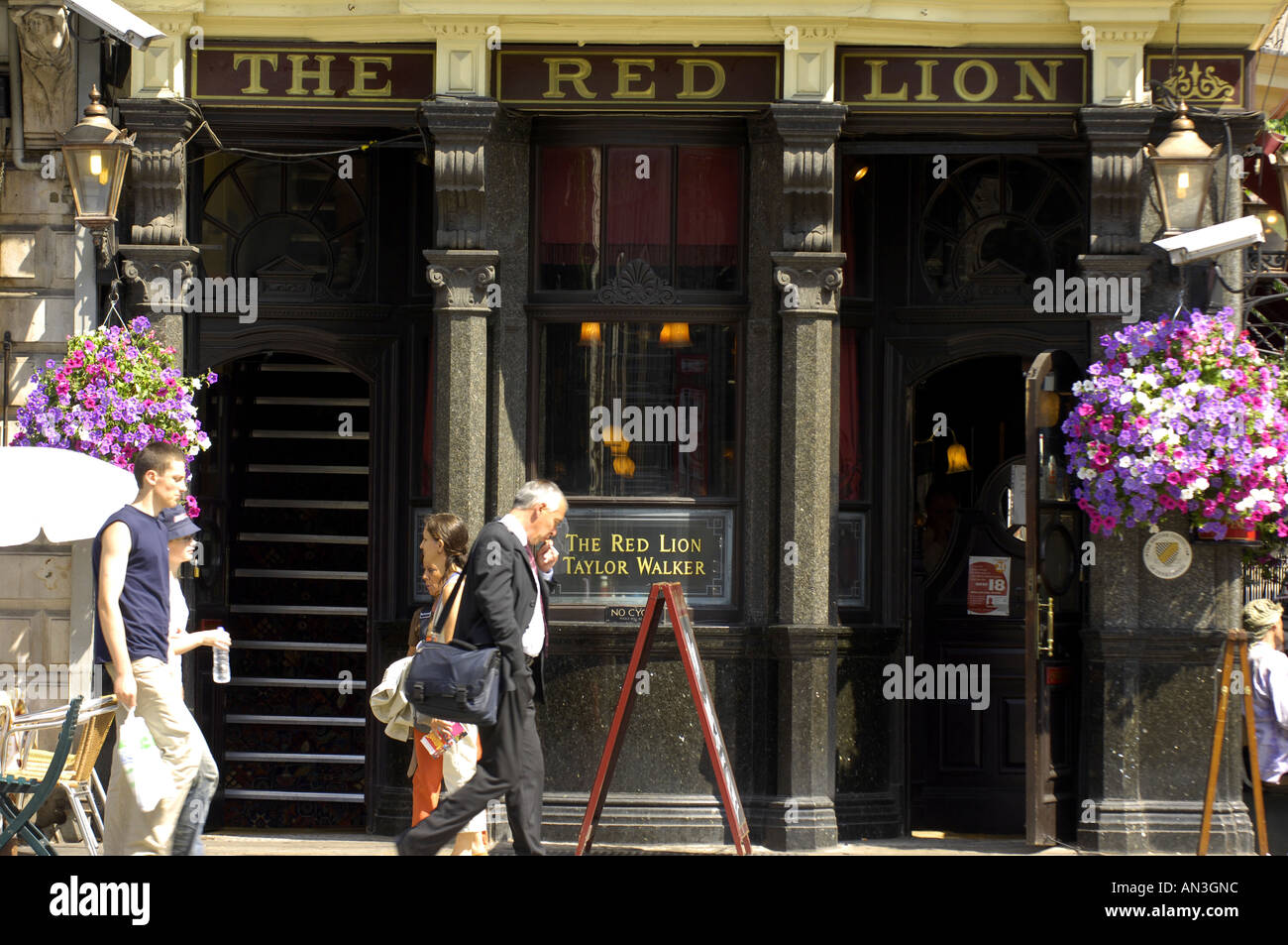 the red lion pub public house bar london parliament street city capital ...