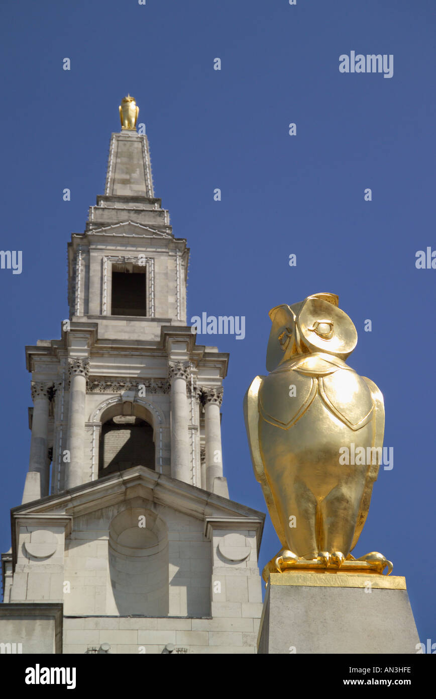 Leeds owl hi-res stock photography and images - Alamy