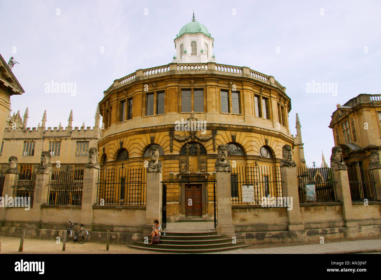 The sheldonian theatre hi-res stock photography and images - Alamy