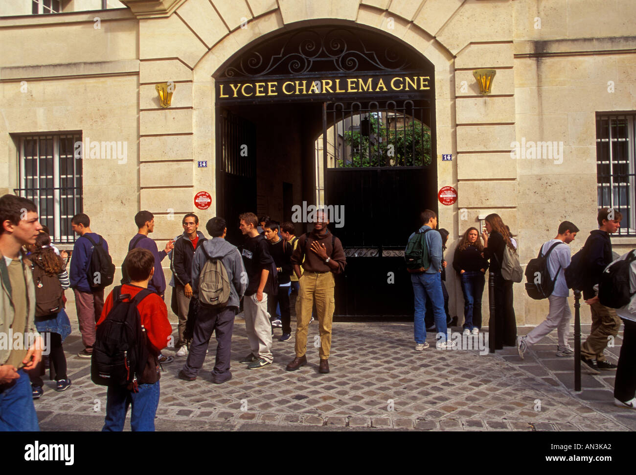 French people students lycee charlemagne hi-res stock photography and ...