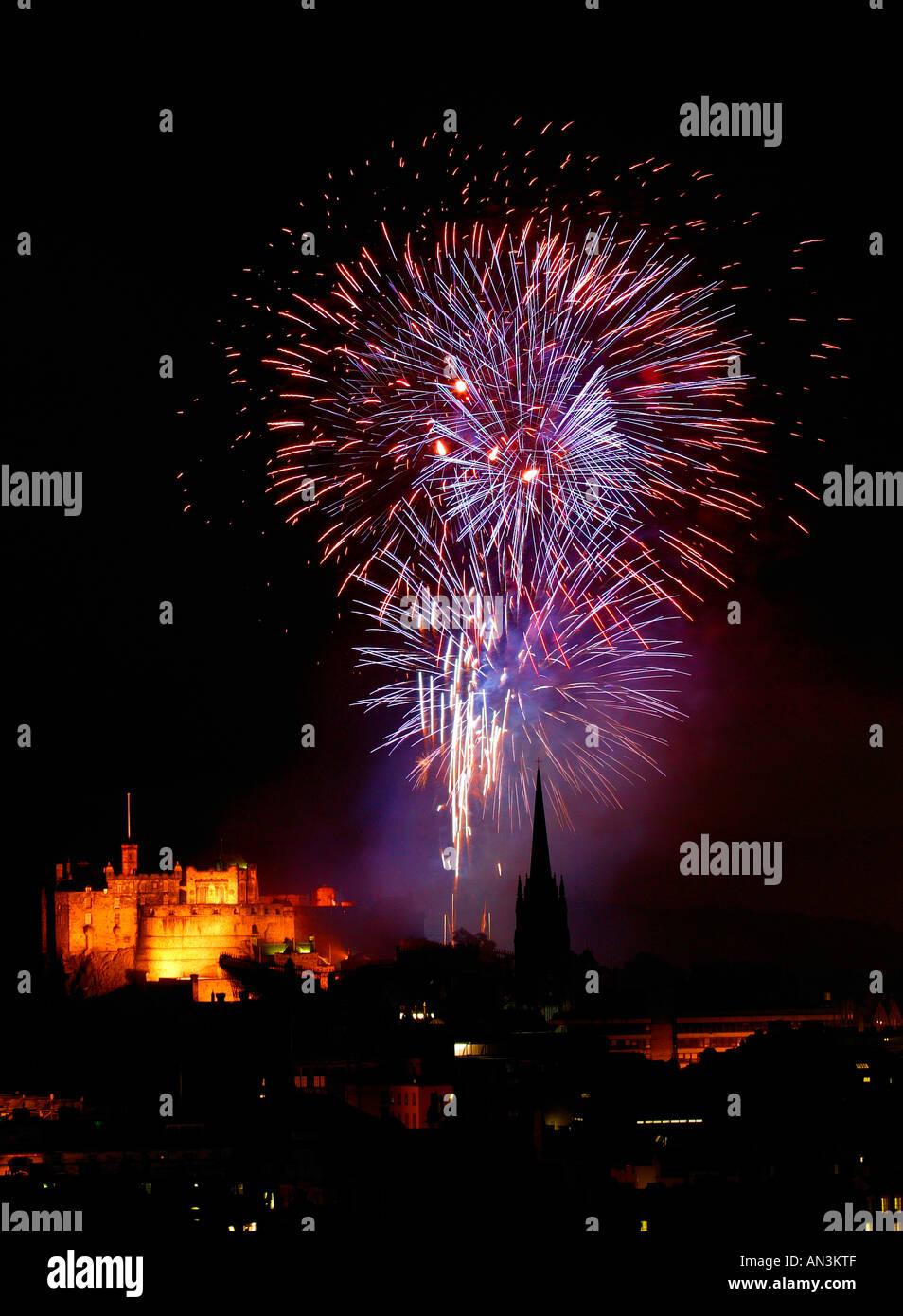 Conclusion fireworks hi-res stock photography and images - Alamy