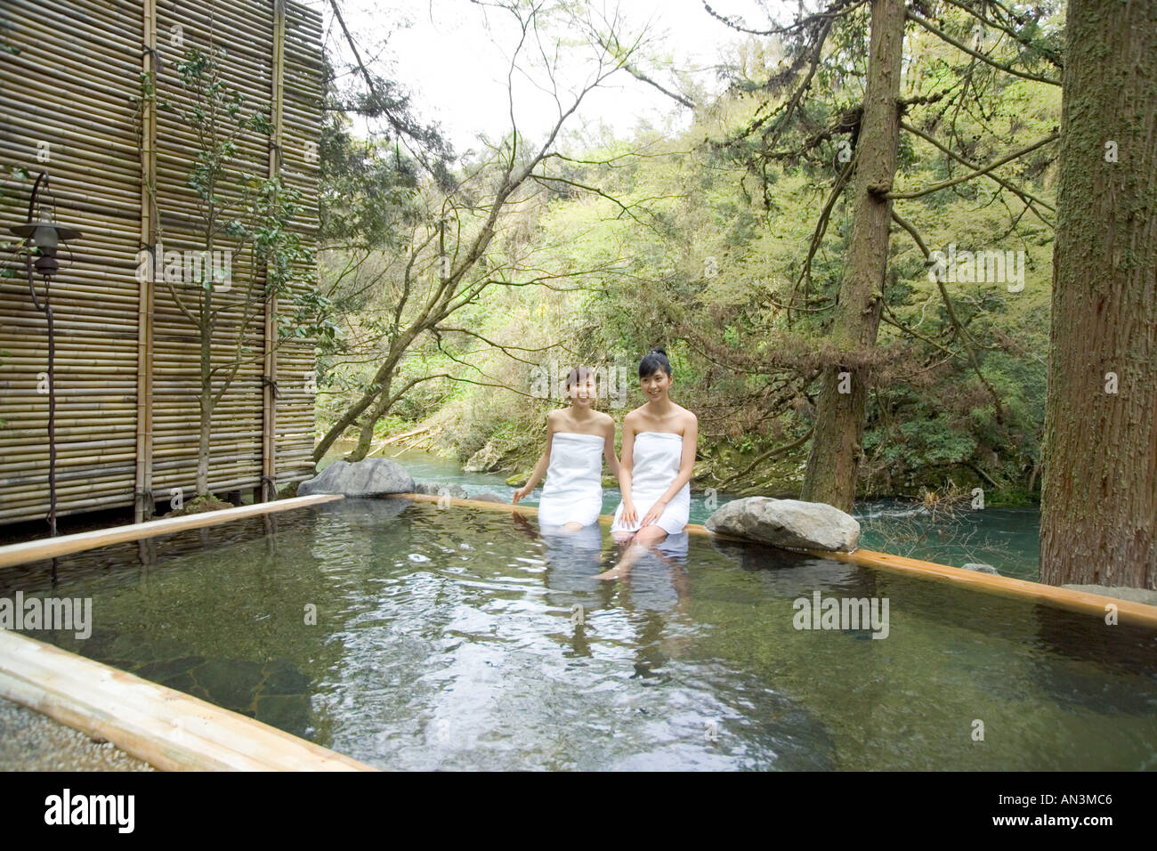 Women in onsen hot spring hi-res stock photography and images - Alamy