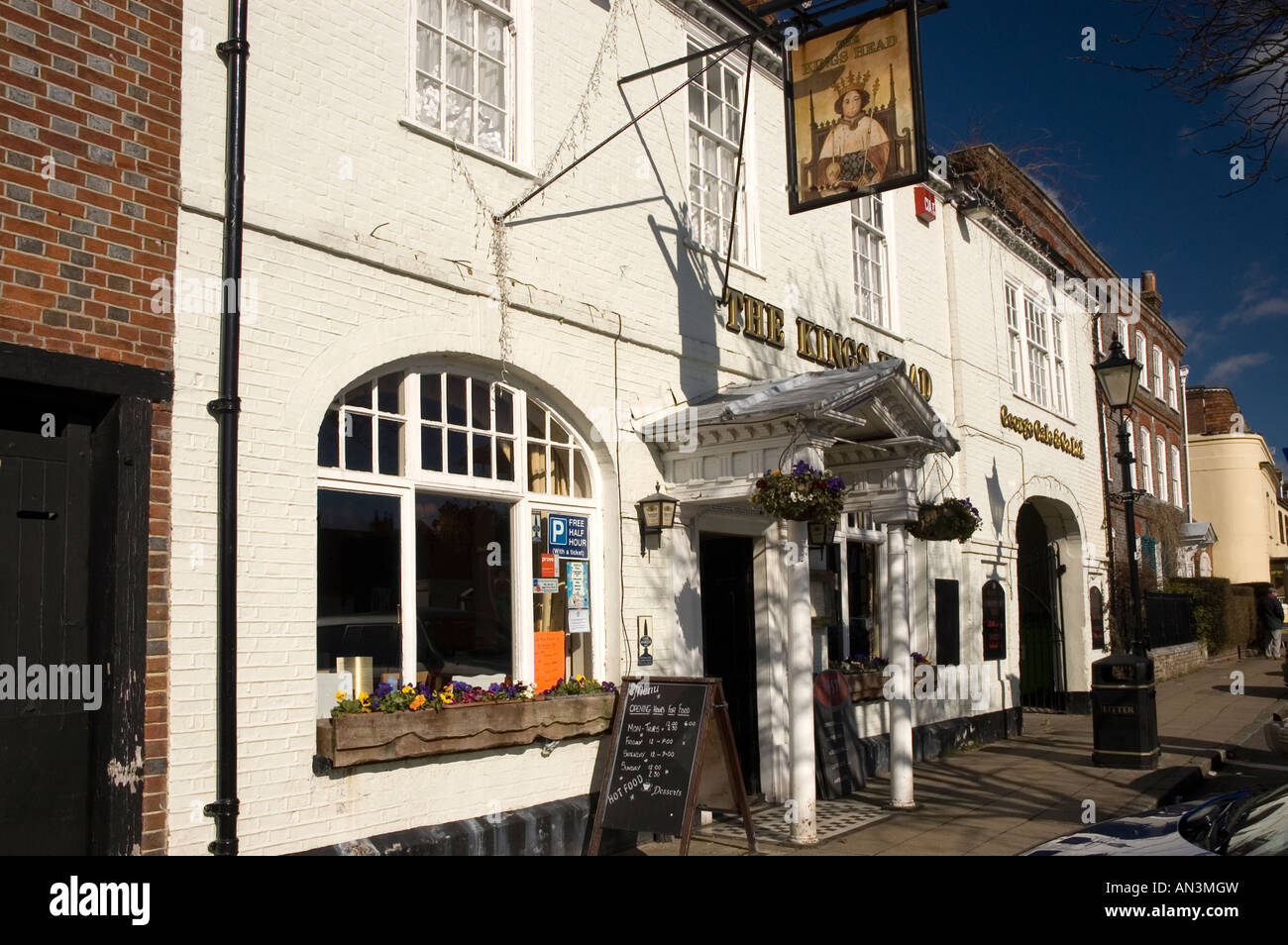 Pub in Wickham Village Square in Hampshire England UK Stock Photo - Alamy