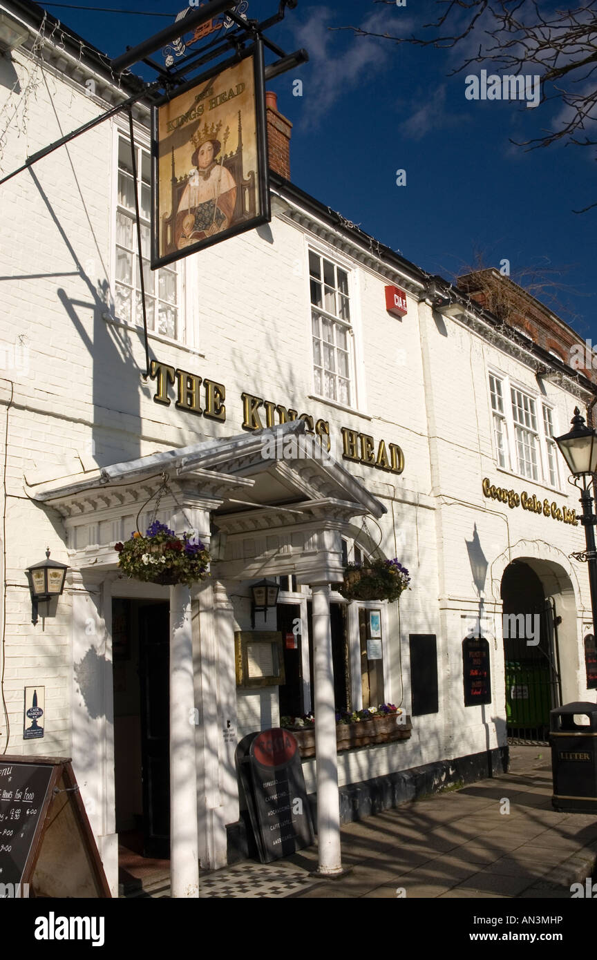 Kings head wickham square hampshire hi-res stock photography and images ...