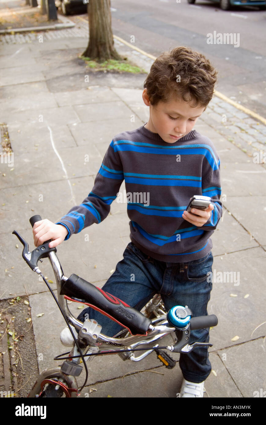 Message for children hi-res stock photography and images - Alamy