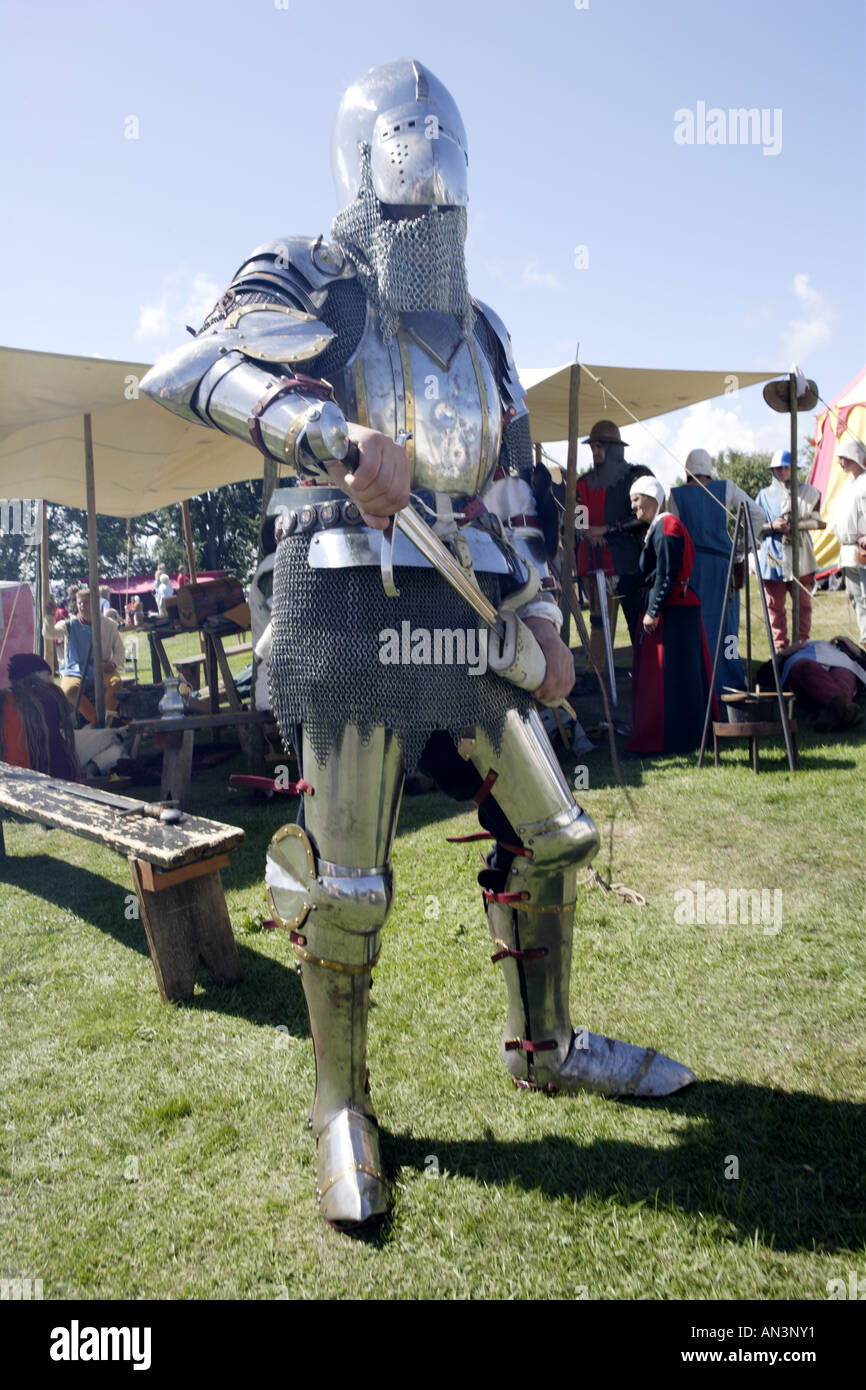 Knight in shining armour Stock Photo - Alamy