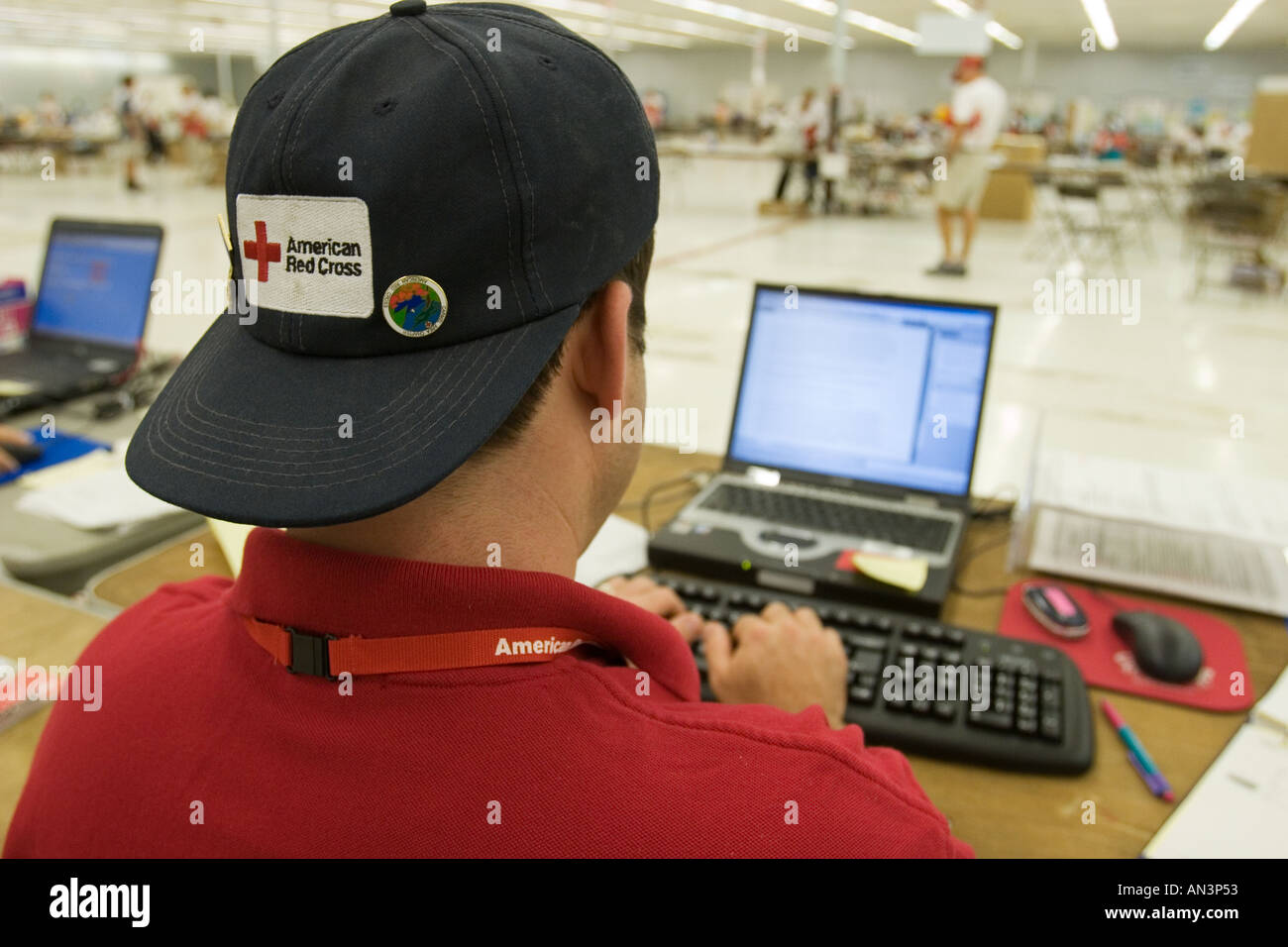 Red Cross Volunteers Coordinate Hurricane Katrina Relief Stock Photo ...