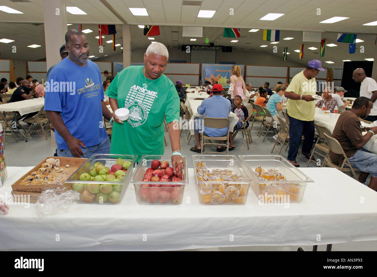 Hurricane katrina survivors hi-res stock photography and images - Alamy
