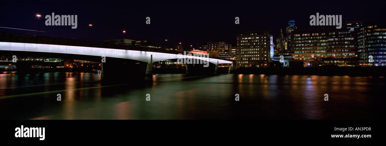 London Bridge at night UK Stock Photo - Alamy