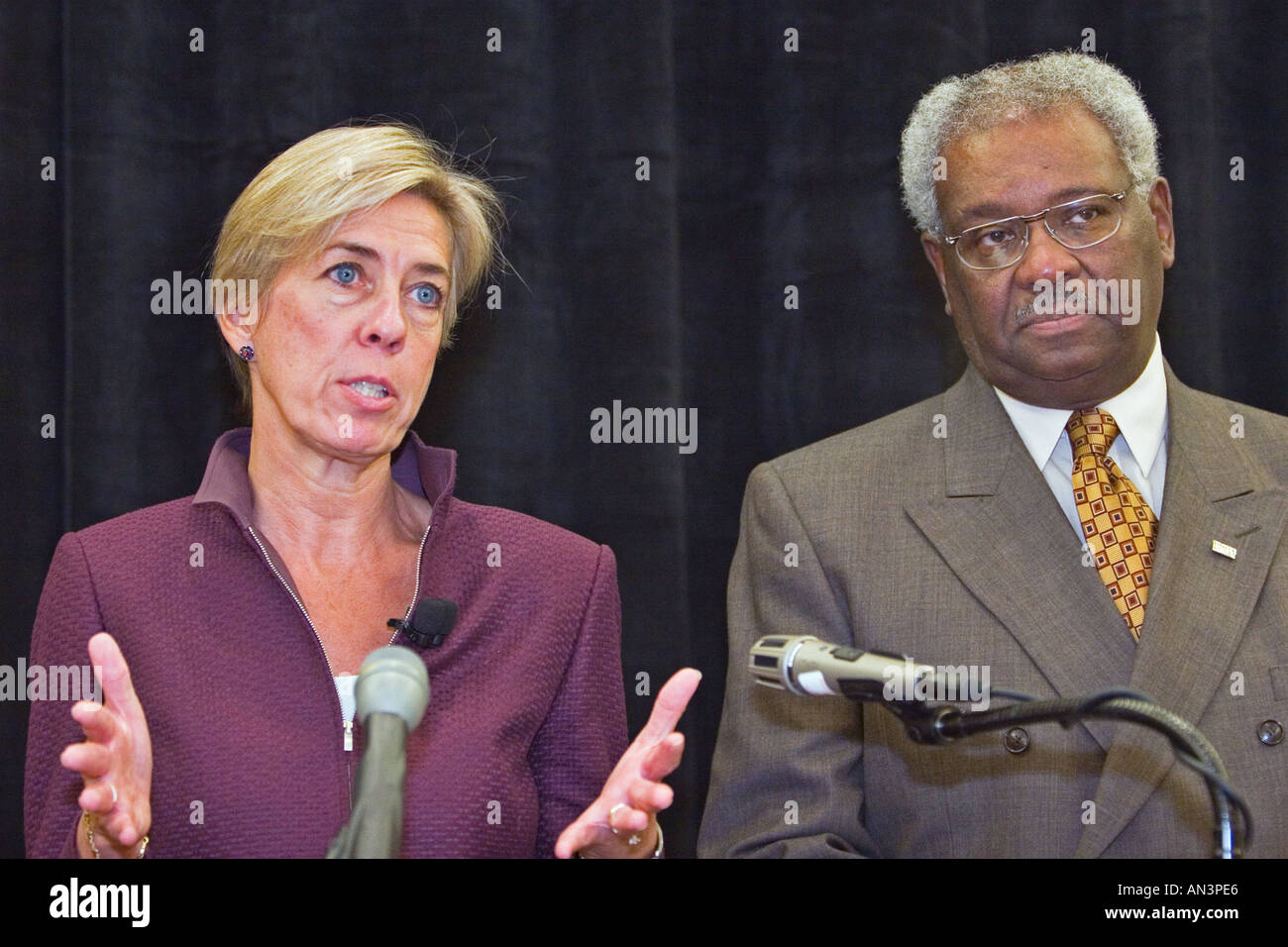 Louis burger hi-res stock photography and images - Alamy