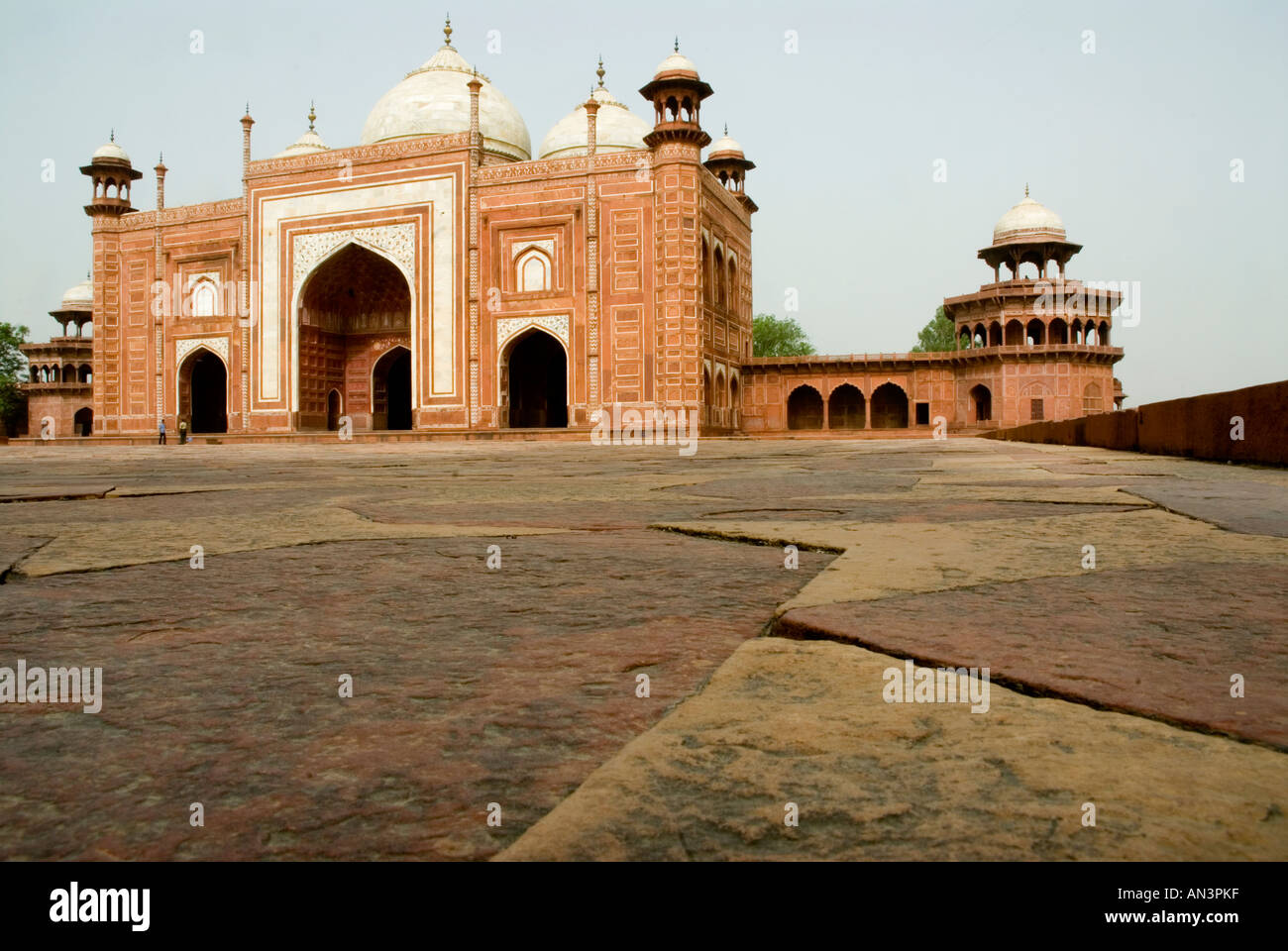 Taj mahal mosque masjid india hi-res stock photography and images - Alamy