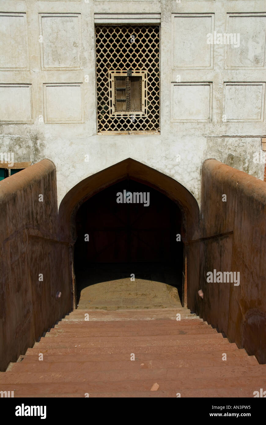 Small entrance at Red fort in Delhi Stock Photo - Alamy