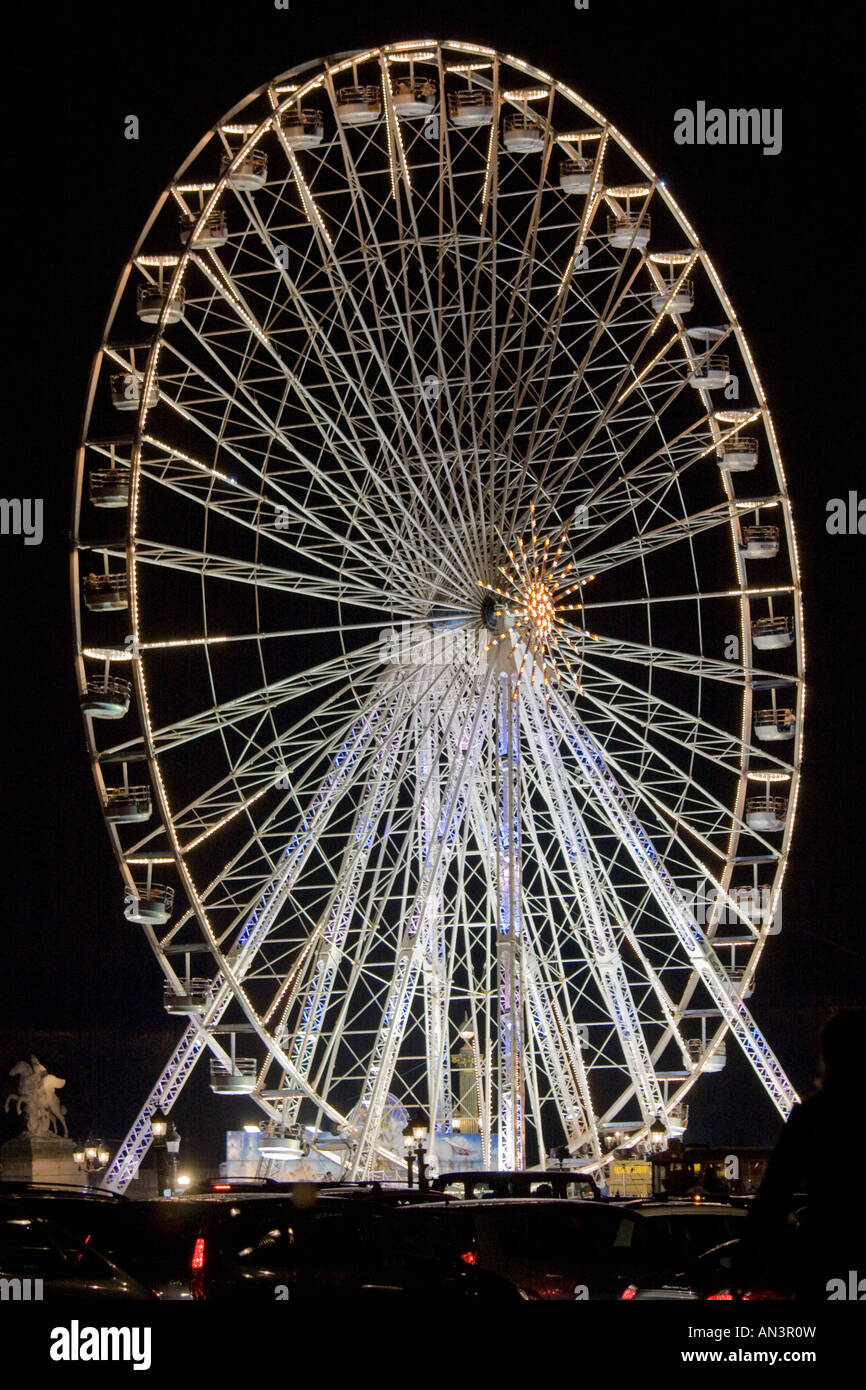 Grande roue de nuit hi-res stock photography and images - Alamy