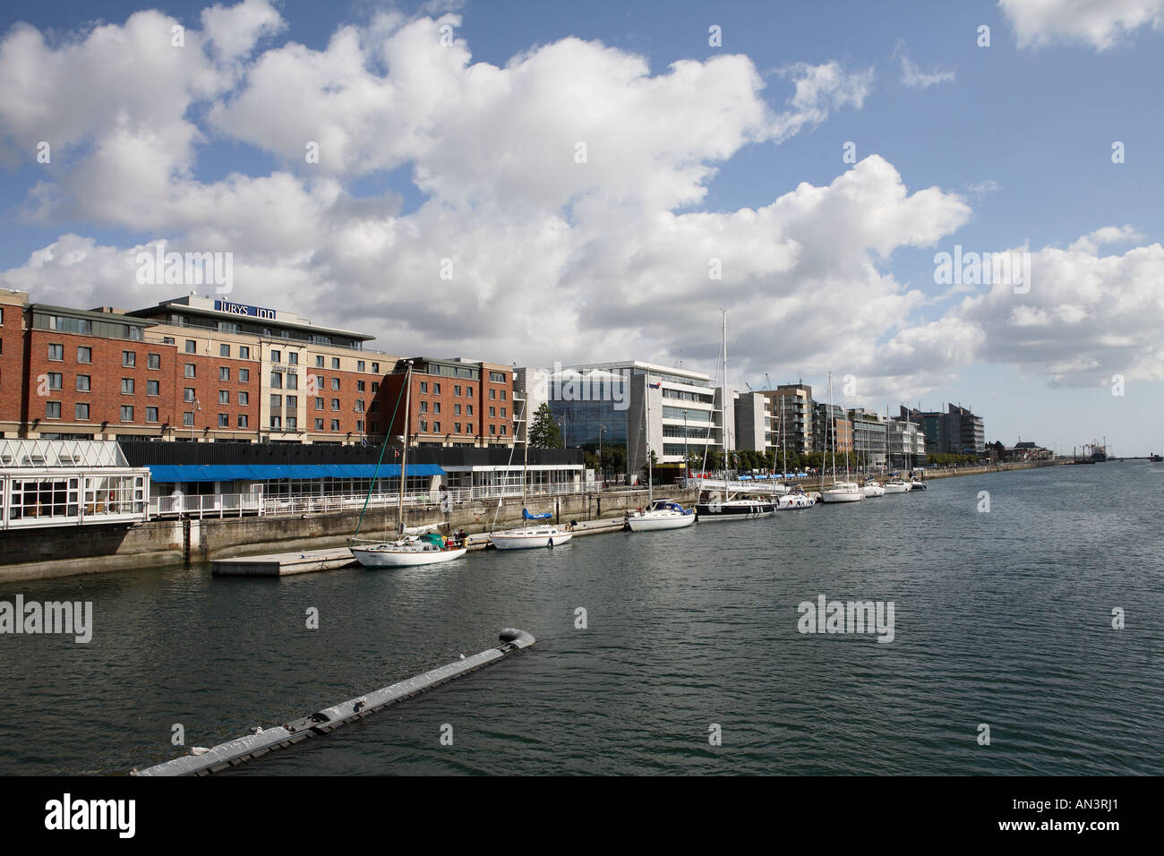 Custom House Quay, Dublin, Ireland Stock Photo - Alamy
