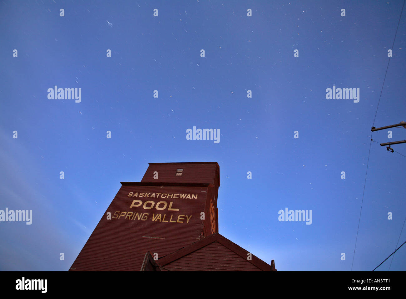Spring Valley grain elevator in scenic Saskatchewan Stock Photo - Alamy