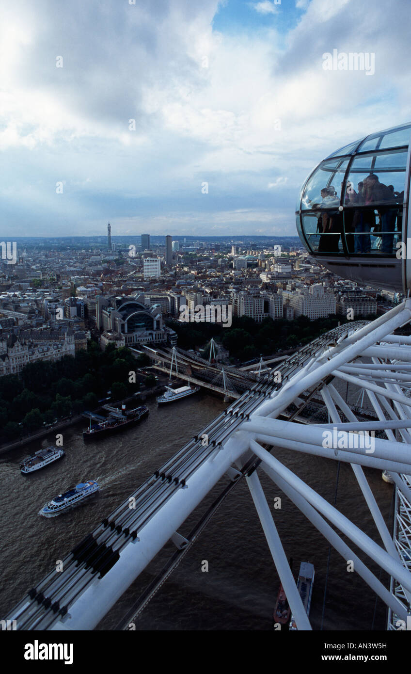 London charing cross ship hi-res stock photography and images - Alamy