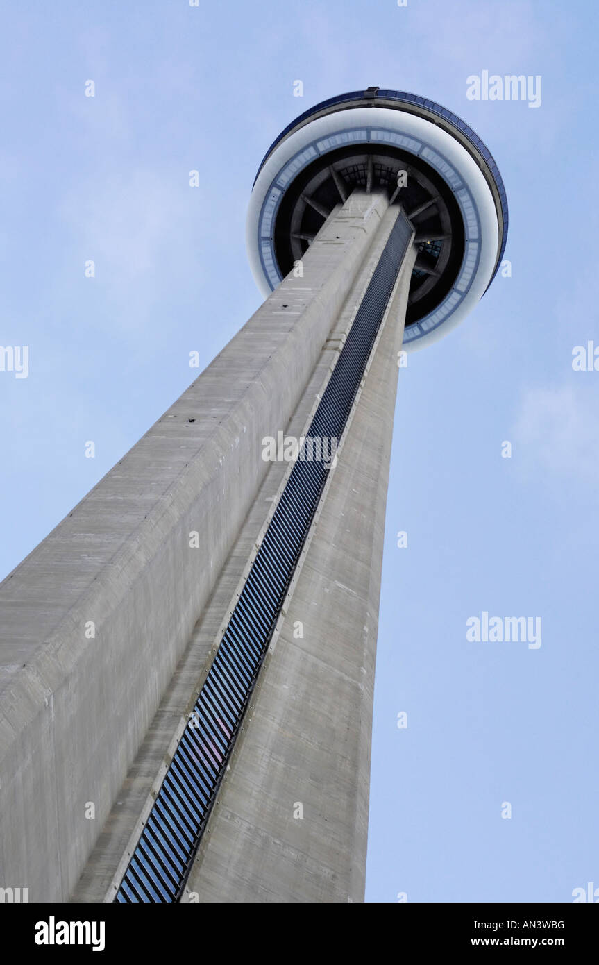 Tallest tv towers hi-res stock photography and images - Alamy