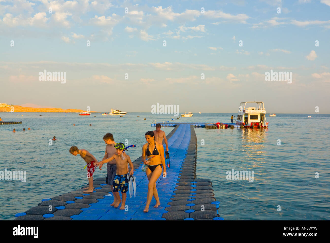 Naama hi-res stock photography and images - Alamy