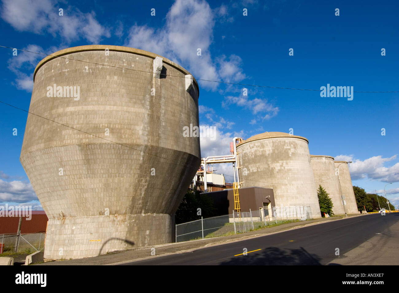 Bowater Paper Mill High Resolution Stock Photography and Images - Alamy