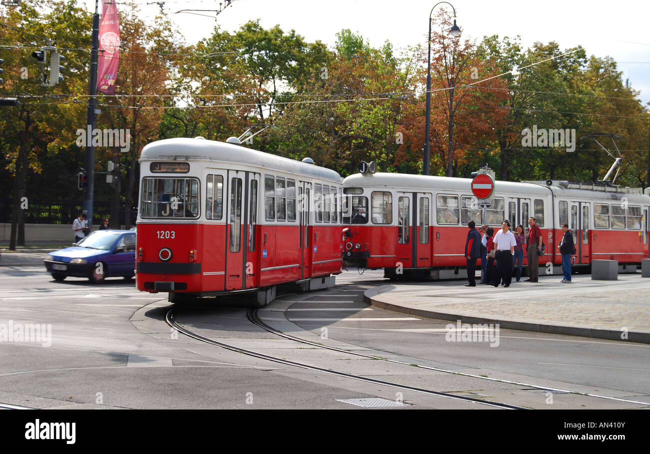 Red Trams, street cars, Vienna Austria Stock Photo - Alamy