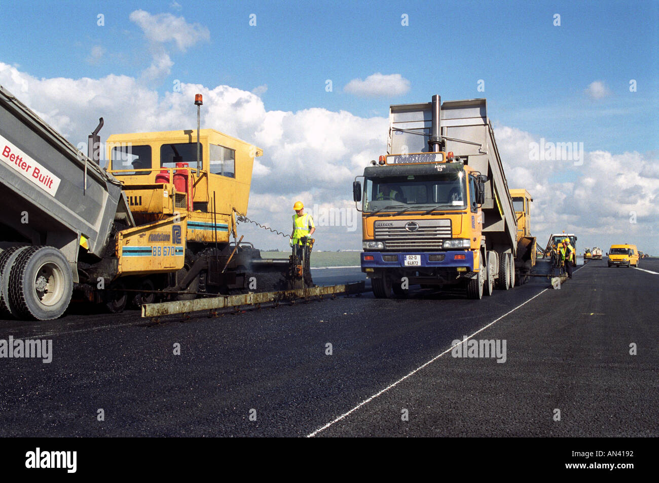 Roadbuilding hi-res stock photography and images - Alamy