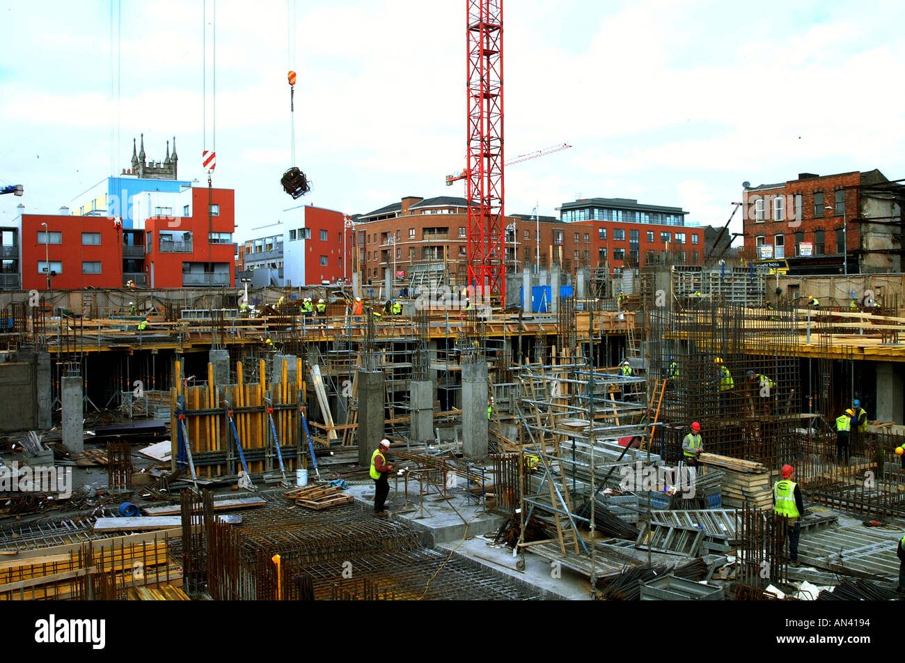 Scaffolding blocks blockwork brick brickwork hi-res stock photography ...