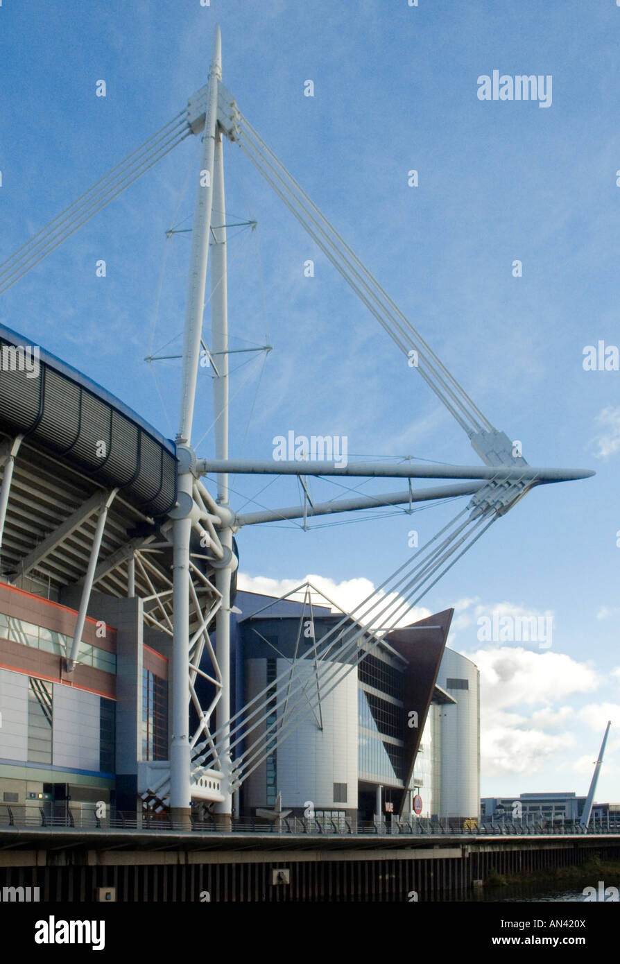 Millennium Stadium showing the cable stay roof supports Stock Photo - Alamy