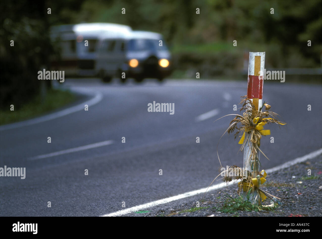 Roadside disaster hi-res stock photography and images - Alamy