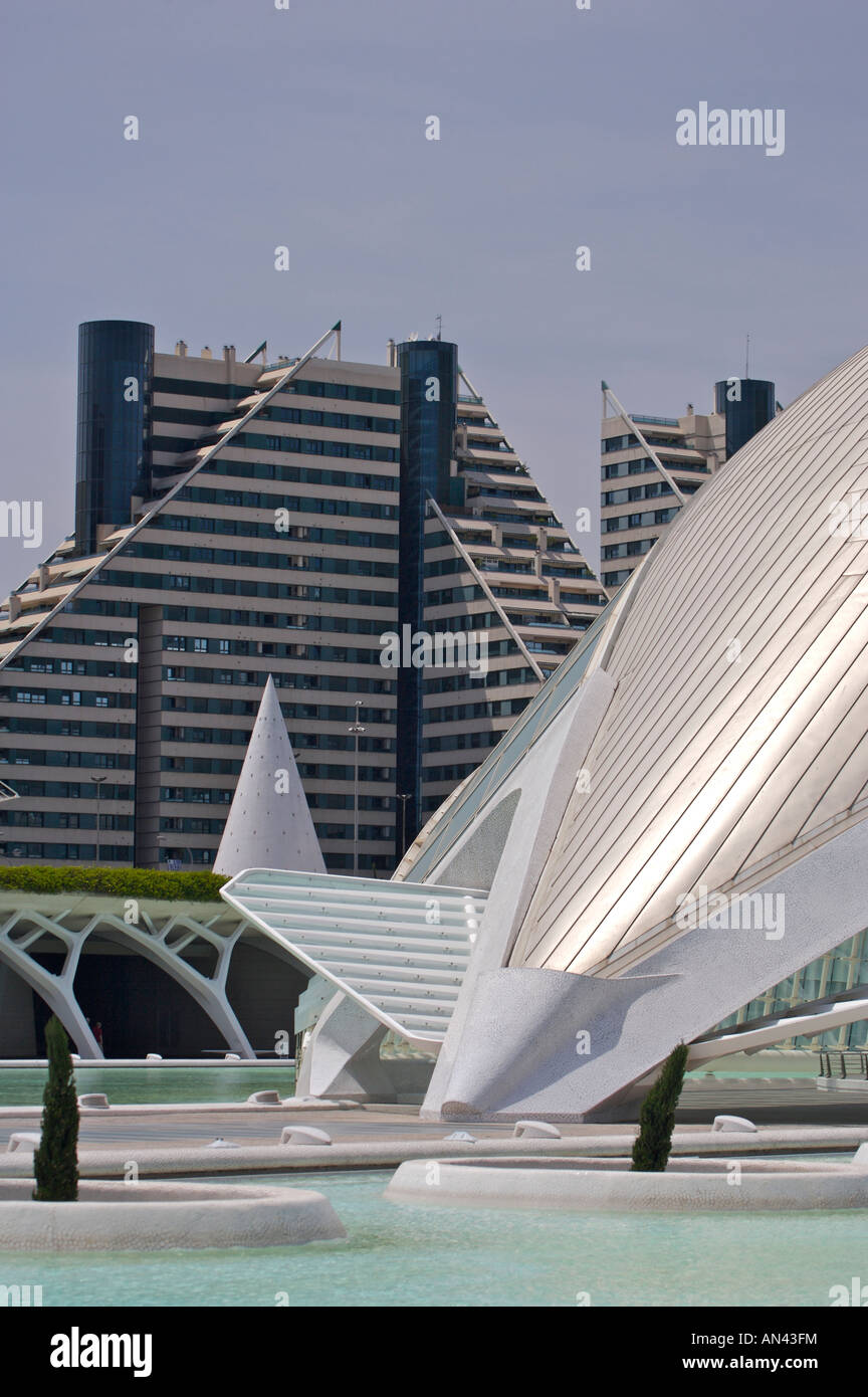 L'Hemisferic (IMAX) at the Ciutat de les Arts I de Les Ciencies complex ...