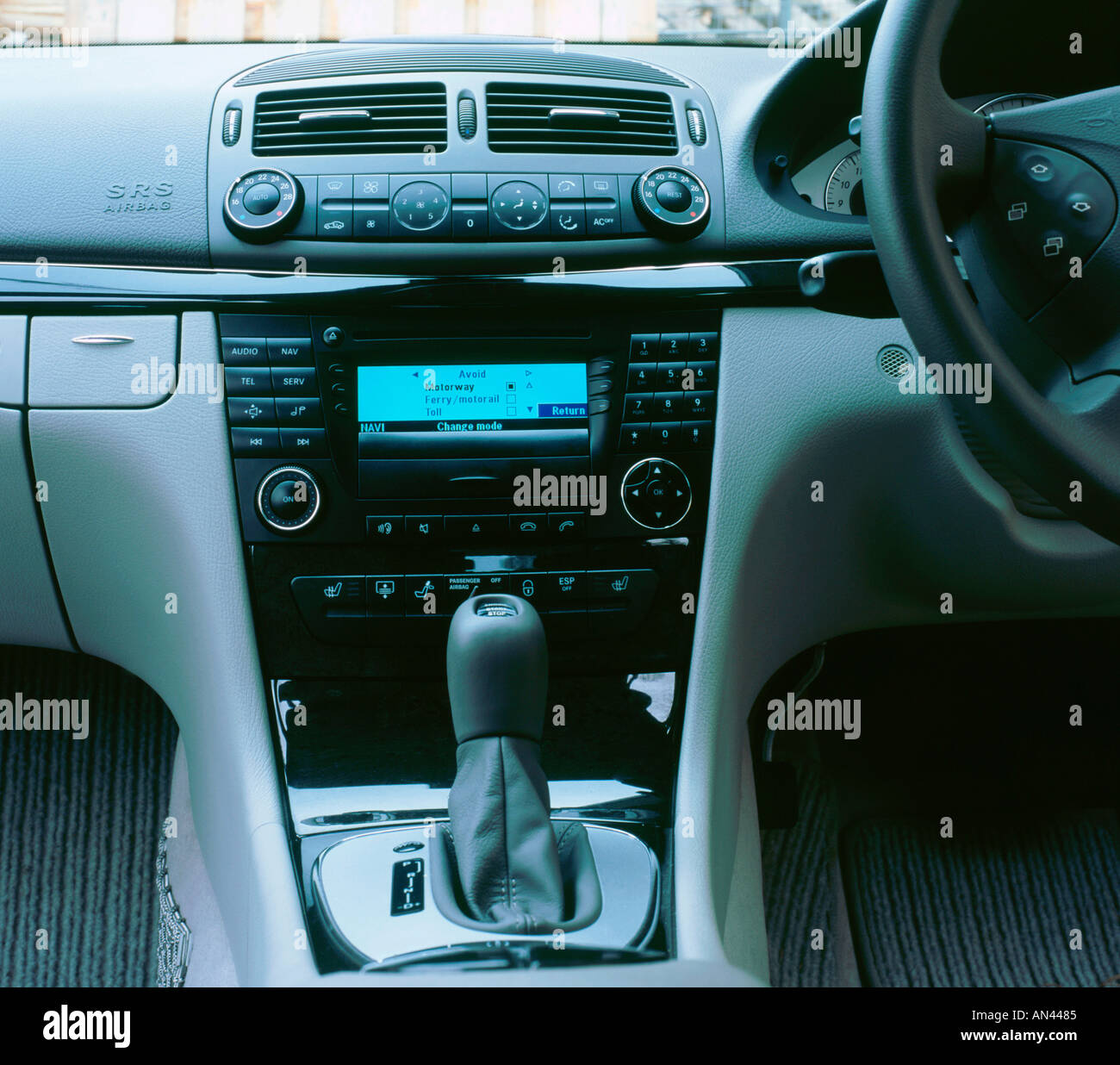 Mercedes dashboard hi-res stock photography and images - Alamy
