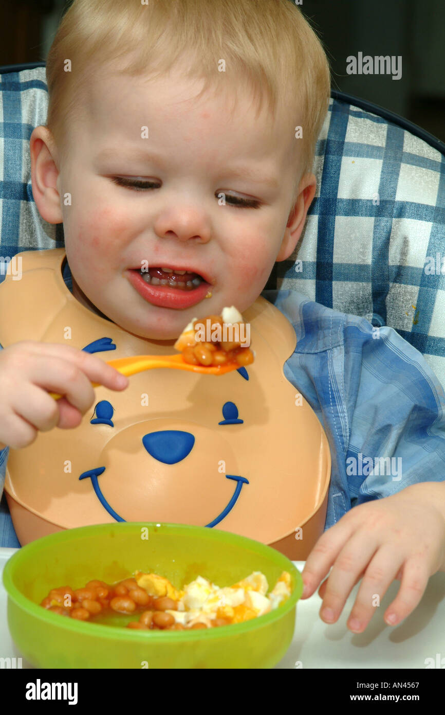 Children nursery lunch hi-res stock photography and images - Alamy