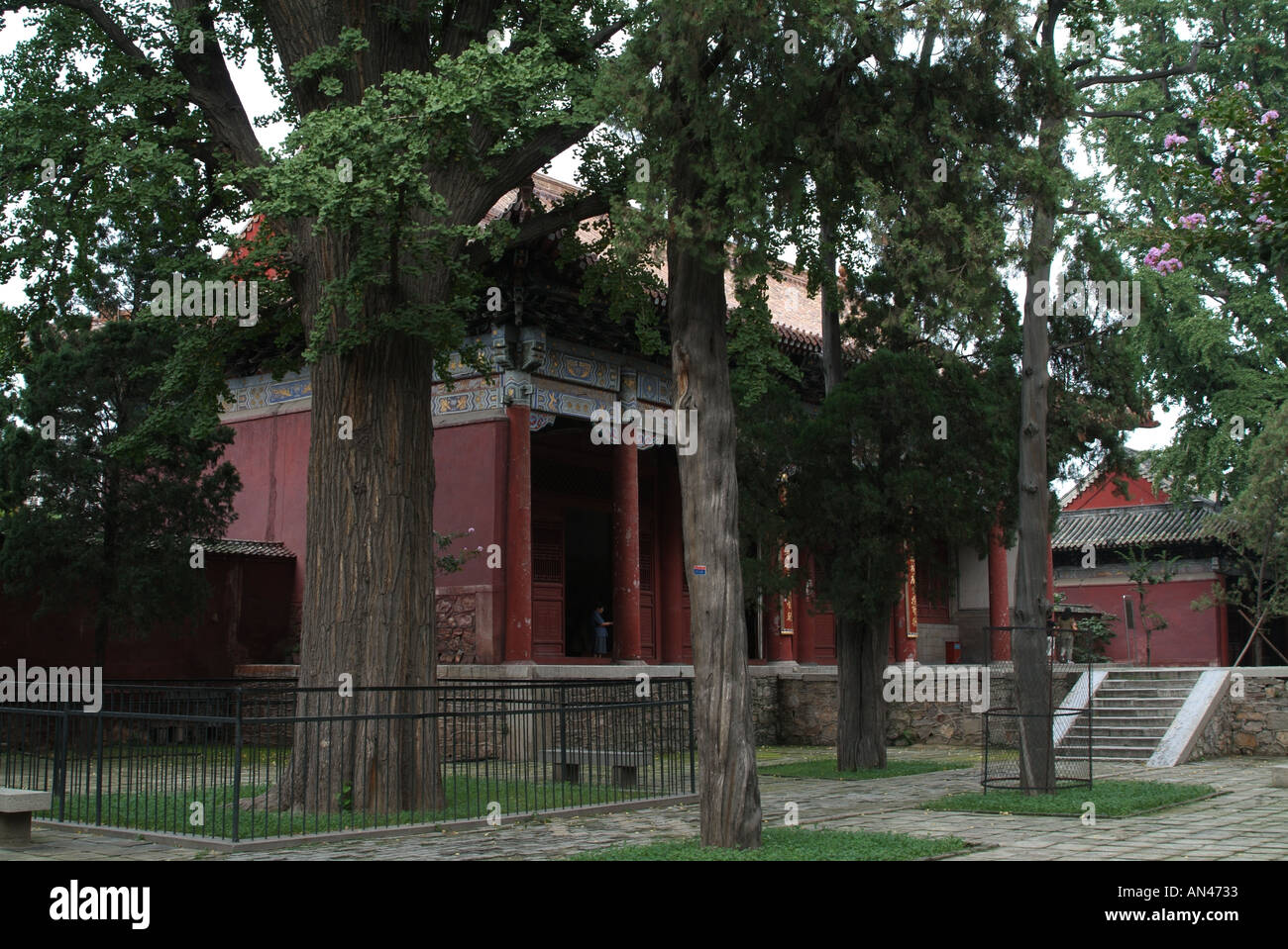 Dai temple in china taishan hi-res stock photography and images - Alamy