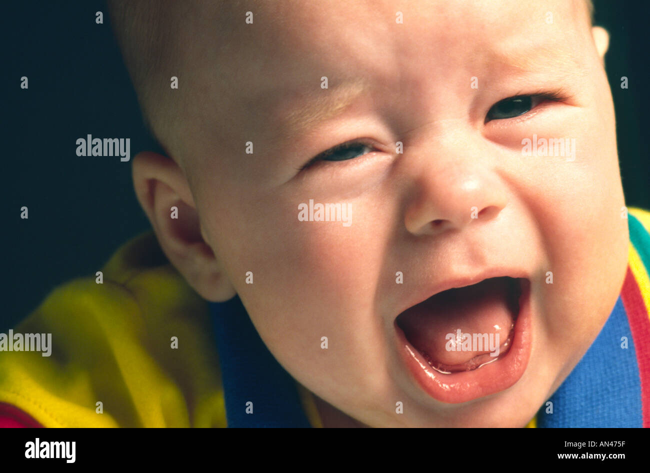 young child crying Stock Photo - Alamy