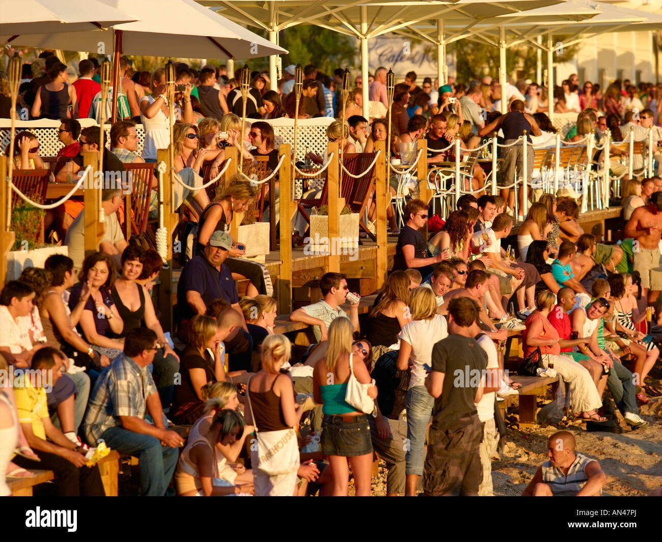 Ibiza, San Antoni Sunset Strip Cafe Del Mar Stock Photo - Alamy