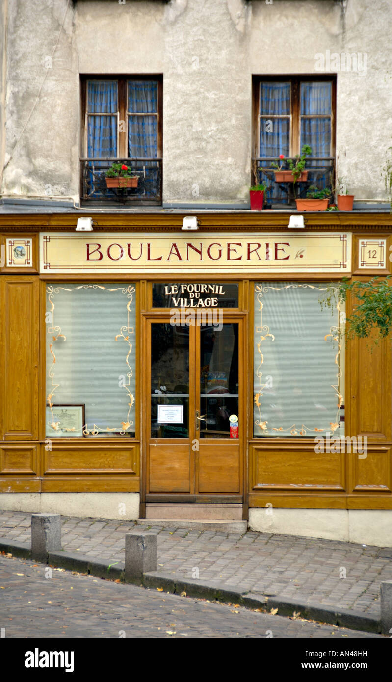 Old fashioned bread shop hi-res stock photography and images - Alamy