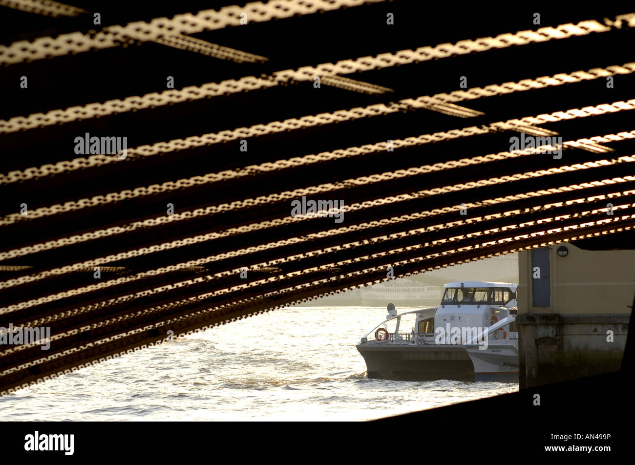 Moon Clipper Cruise Boat Under Blackfriars Bridge Stock Photo - Alamy