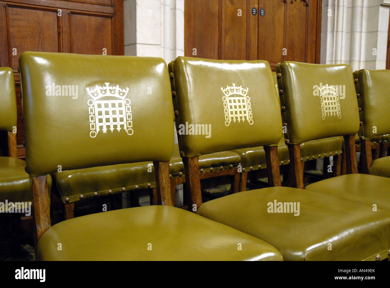 Chairs In A Meeting Room, House Of Commons Stock Photo - Alamy