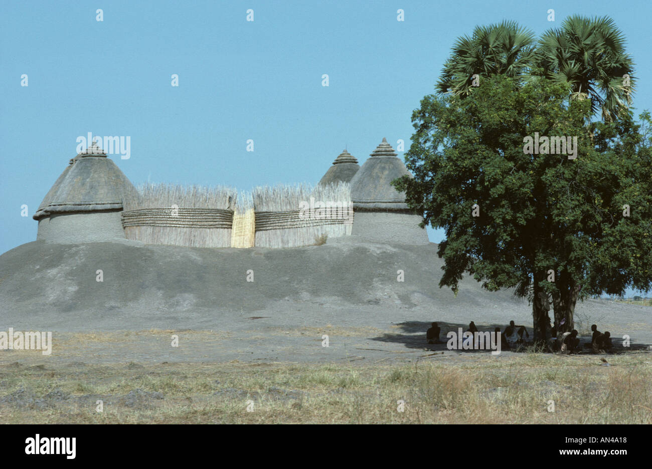 House of King of Shilluk Tribe Fashoda Sudan Stock Photo - Alamy