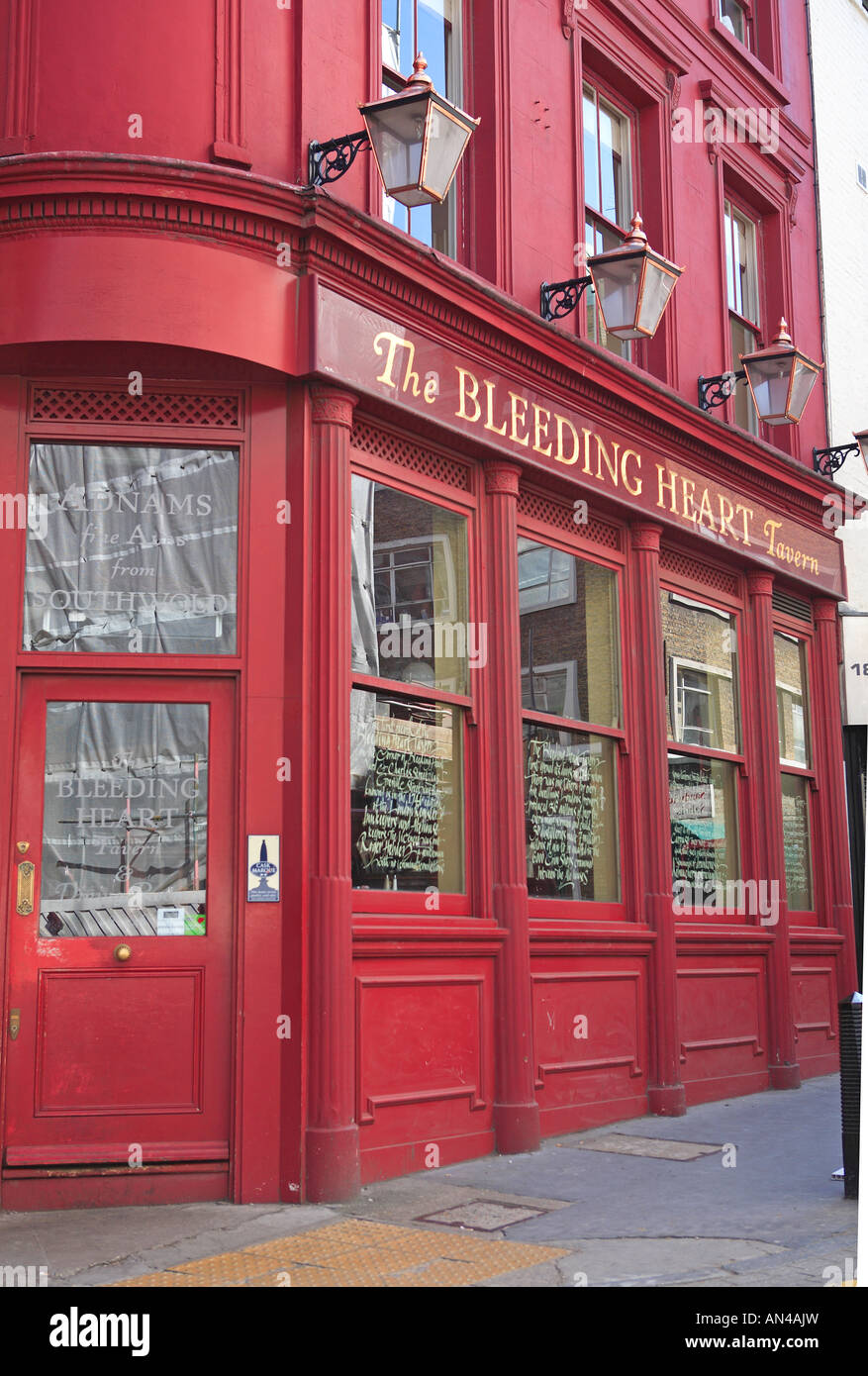 Bleeding Heart Yard Tavern, Clerkenwell Stock Photo - Alamy