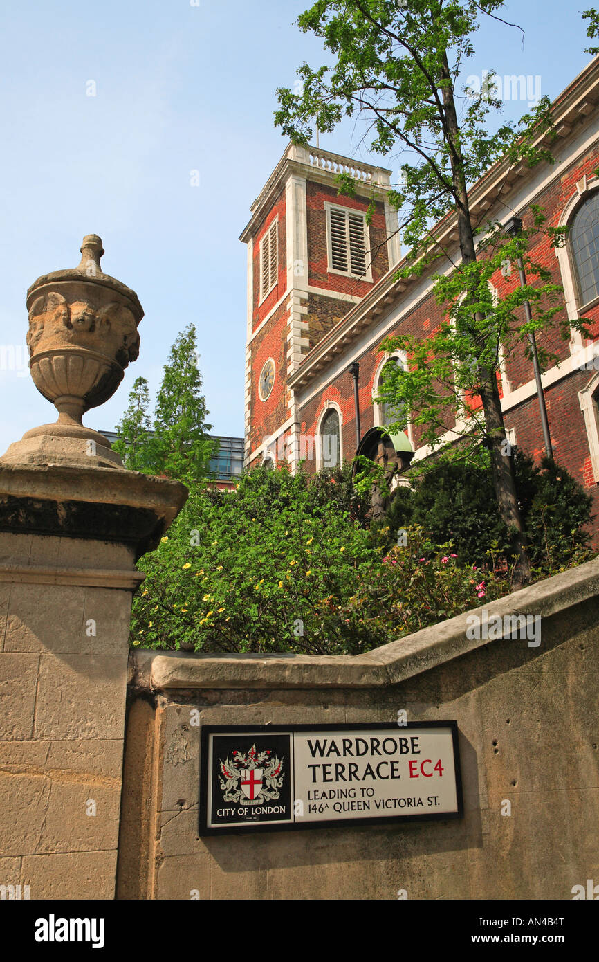 St Andrew's By The Wardrobe, Ec4 Stock Photo - Alamy