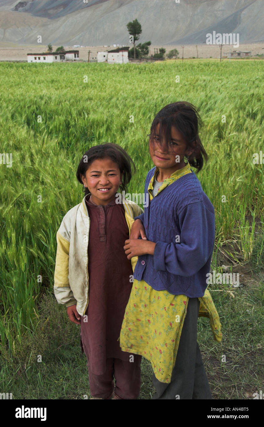 Zanskar children hi-res stock photography and images - Alamy