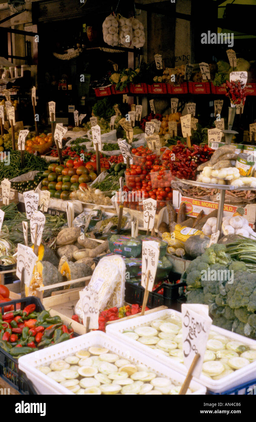 Vegetable stall in Strada Nova Venice Italy Stock Photo - Alamy
