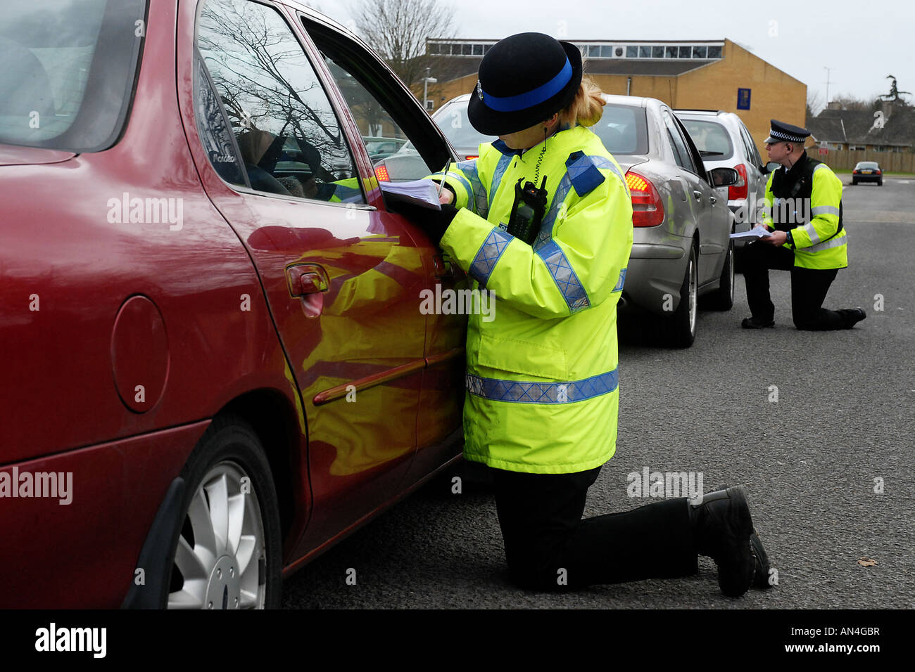 police question motorists Stock Photo - Alamy