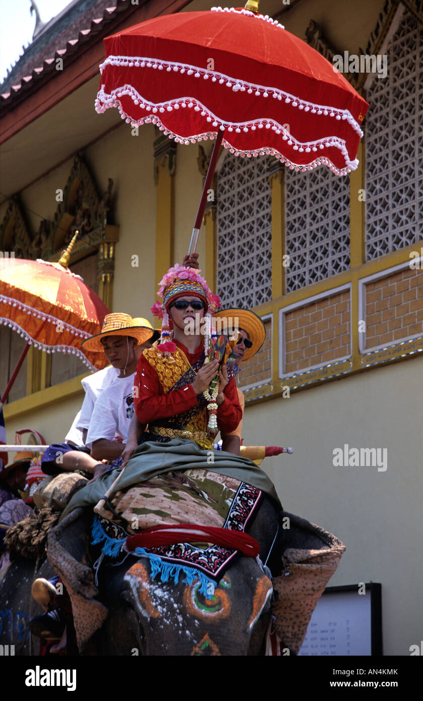 Novice monkhood hi-res stock photography and images - Alamy