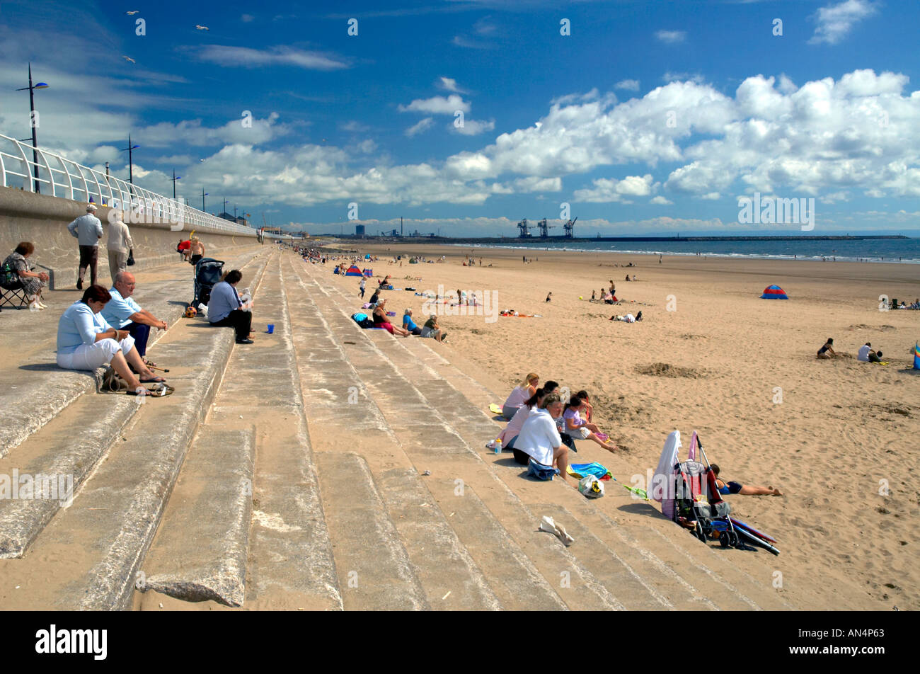 Sandy beach aberavon hi-res stock photography and images - Alamy