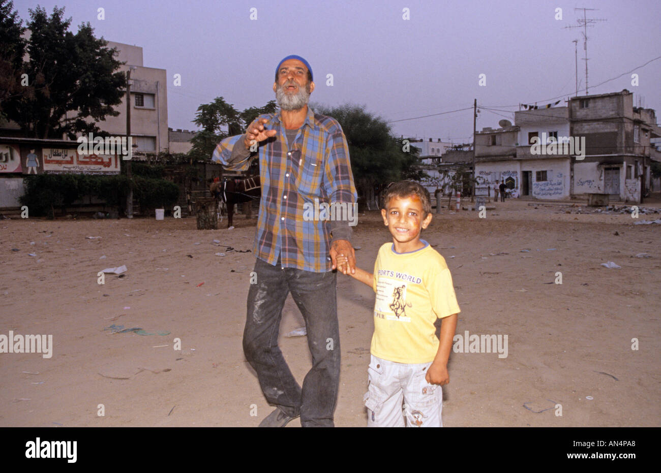 Hands palestinian man hi-res stock photography and images - Alamy