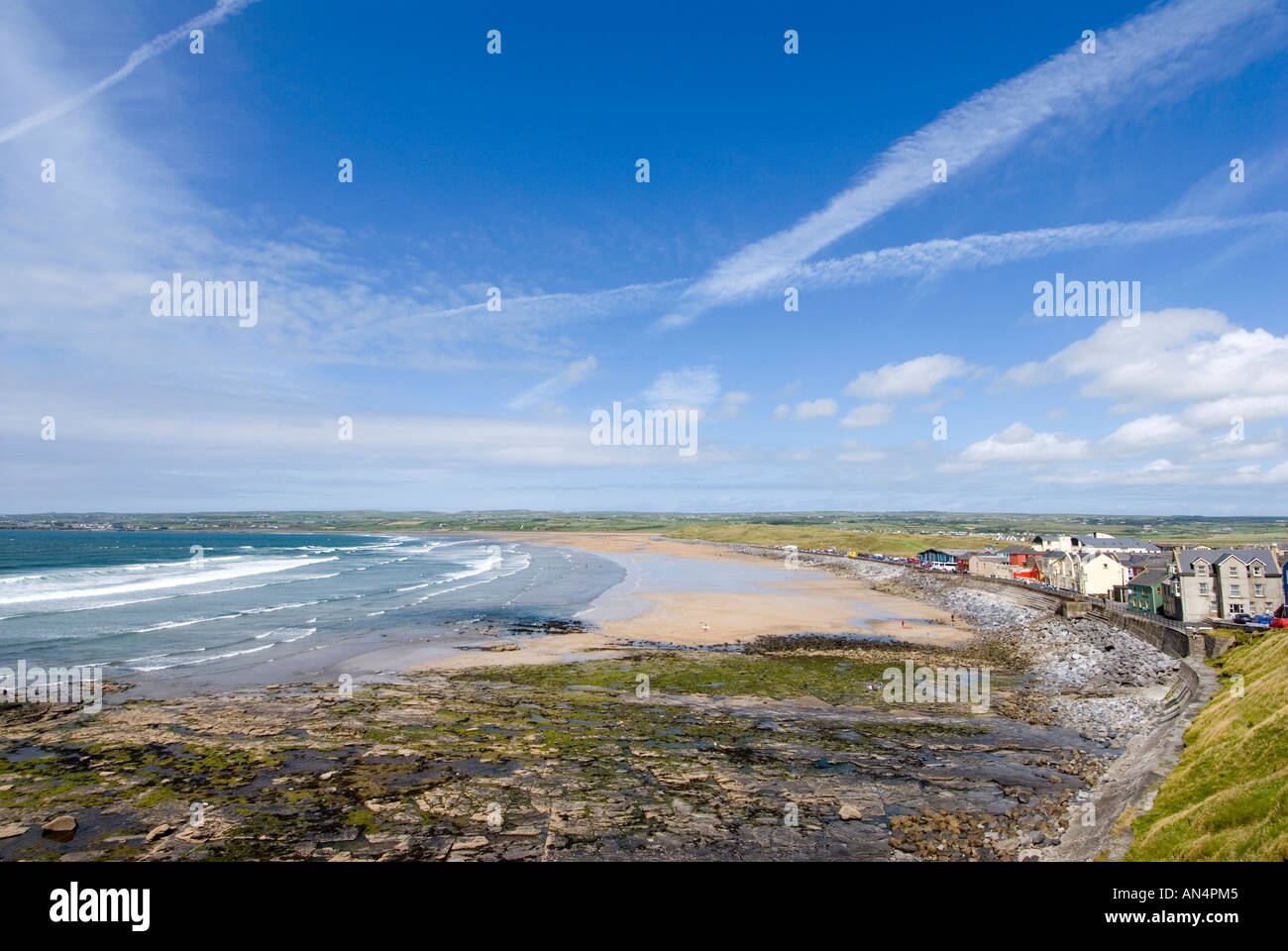 Lahinch, ireland surf hi-res stock photography and images - Alamy